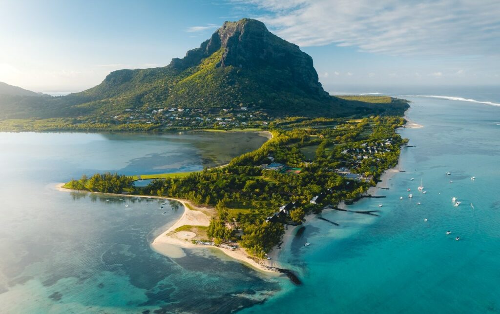 Beachcomber Resorts, os melhores hotéis para famílias nas Ilhas ...